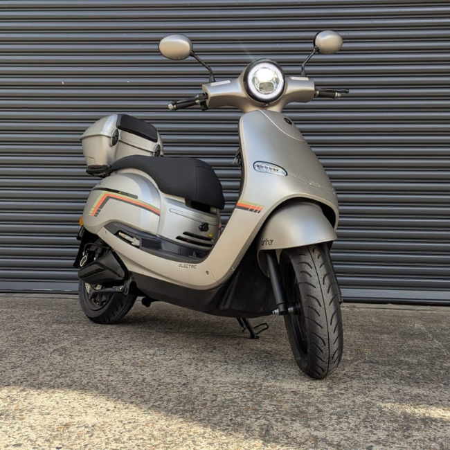 MY24 Arthur 6 Performance Billet Silver, pre-loved – FONZ SHOP